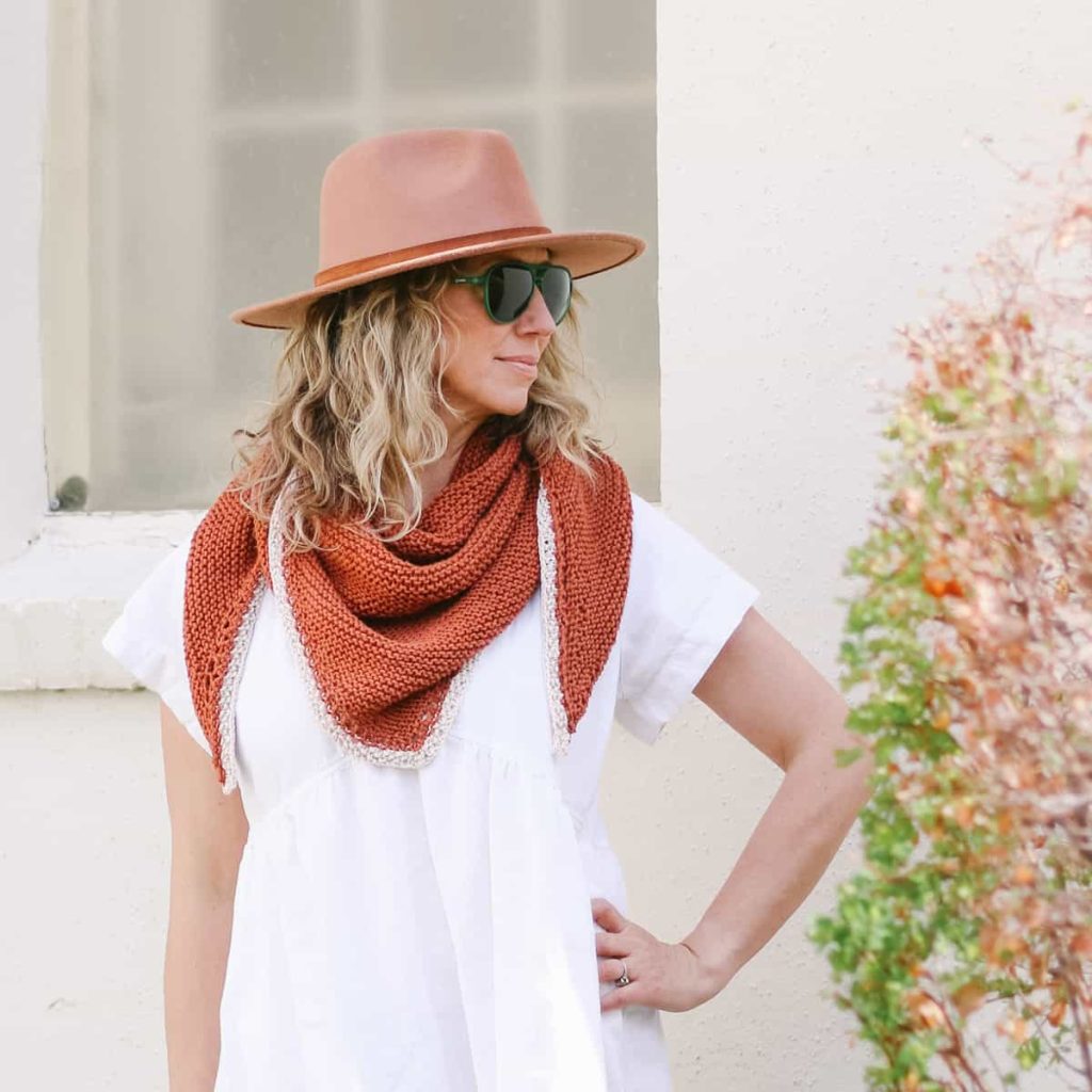 How to Knit a Triangular Scarf - Free Knitting Pattern